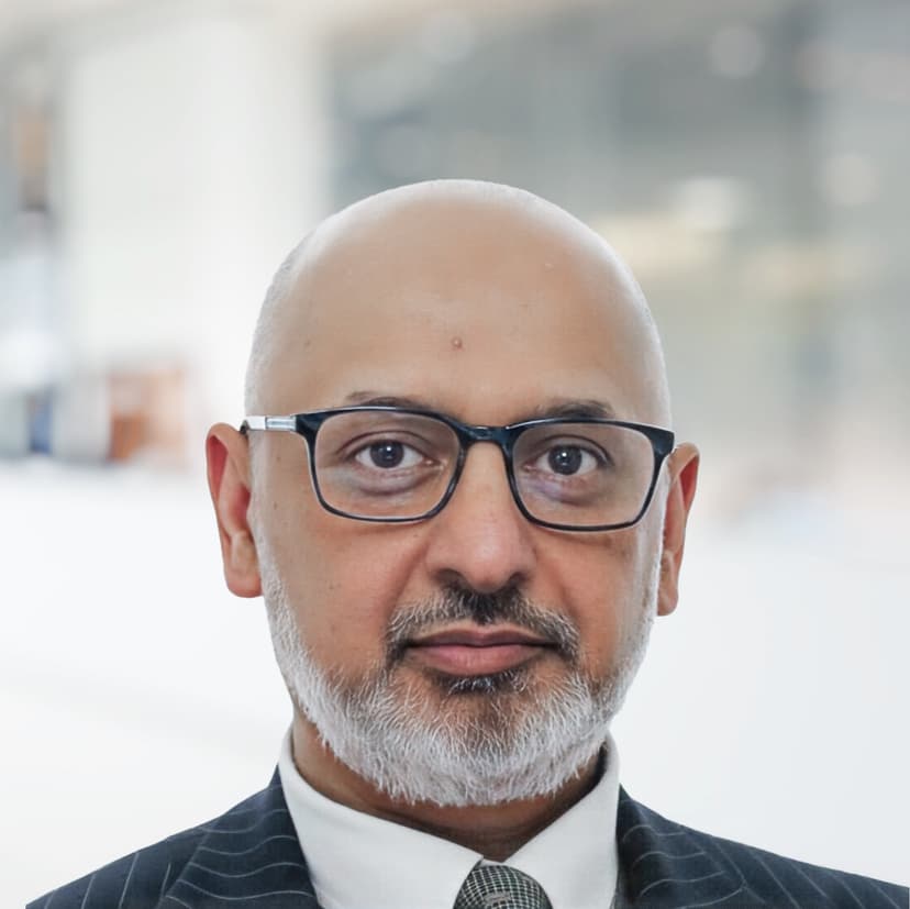 Mohammad Iqbal Consultant Orthopaedic Surgeon Birmingham 